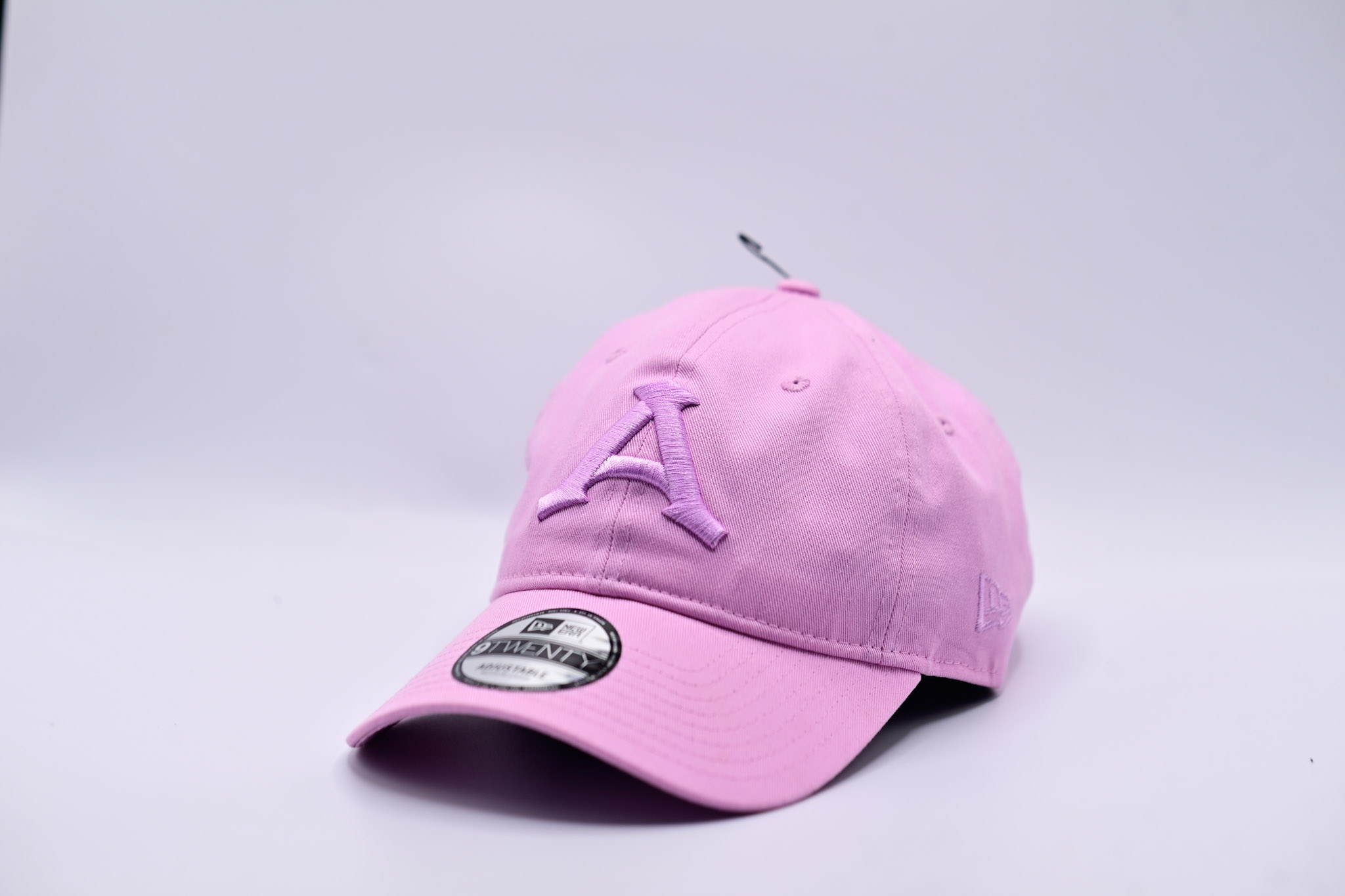 920 GORRA STRAPBACK ROSA